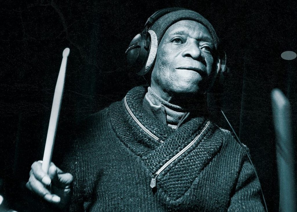 Tony Allen rend hommage à Art Blakey, la légende du jazz américain