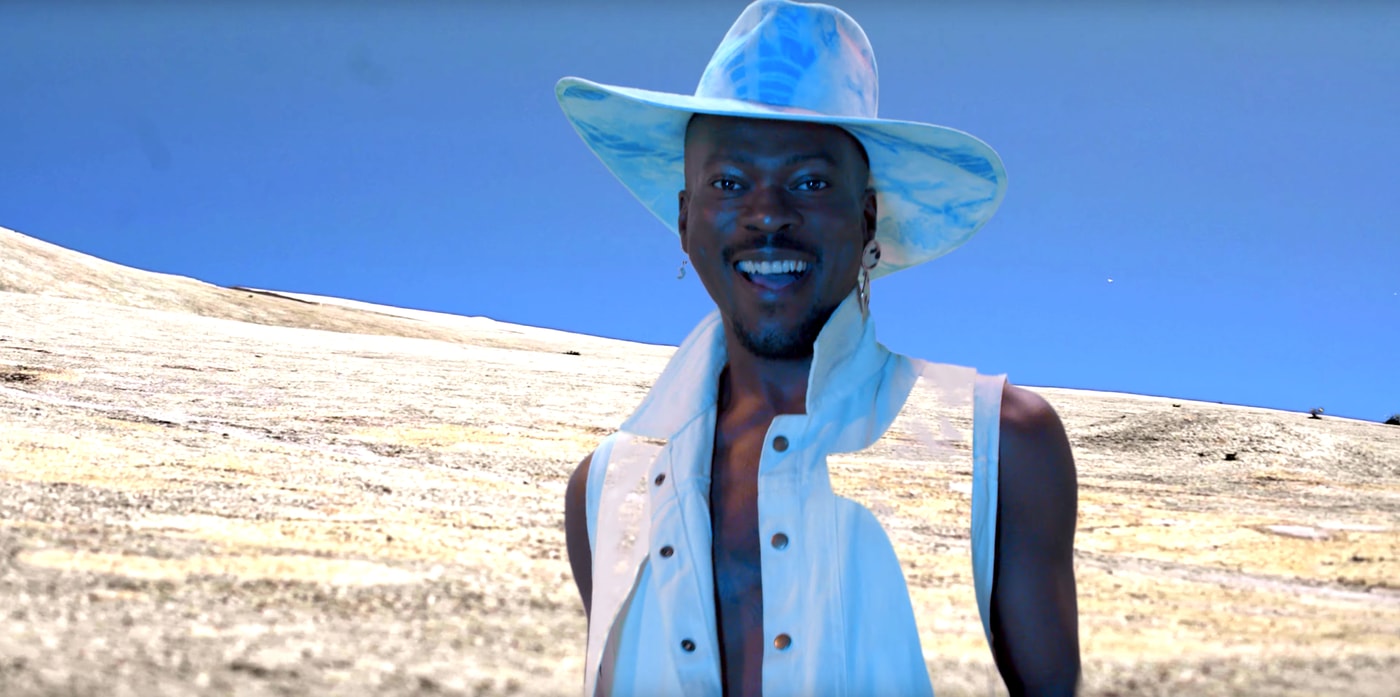 Pierre Kwenders met en image son titre-hommage à Douk Saga